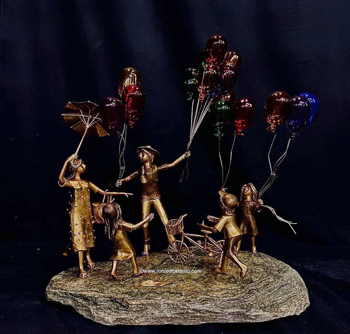 Filipino Sculptures – at home with Maria